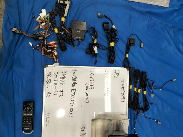 Yahoo!オークション - ZRR80 エスクァイア用 ALPINE アルパイン 9イン...