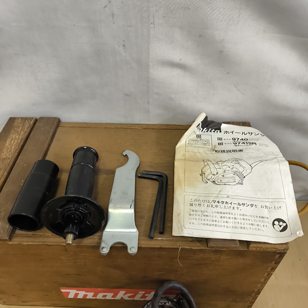 Yahoo!オークション - 【マキタ ホイールサンダ】 現状品 モデル 9741...