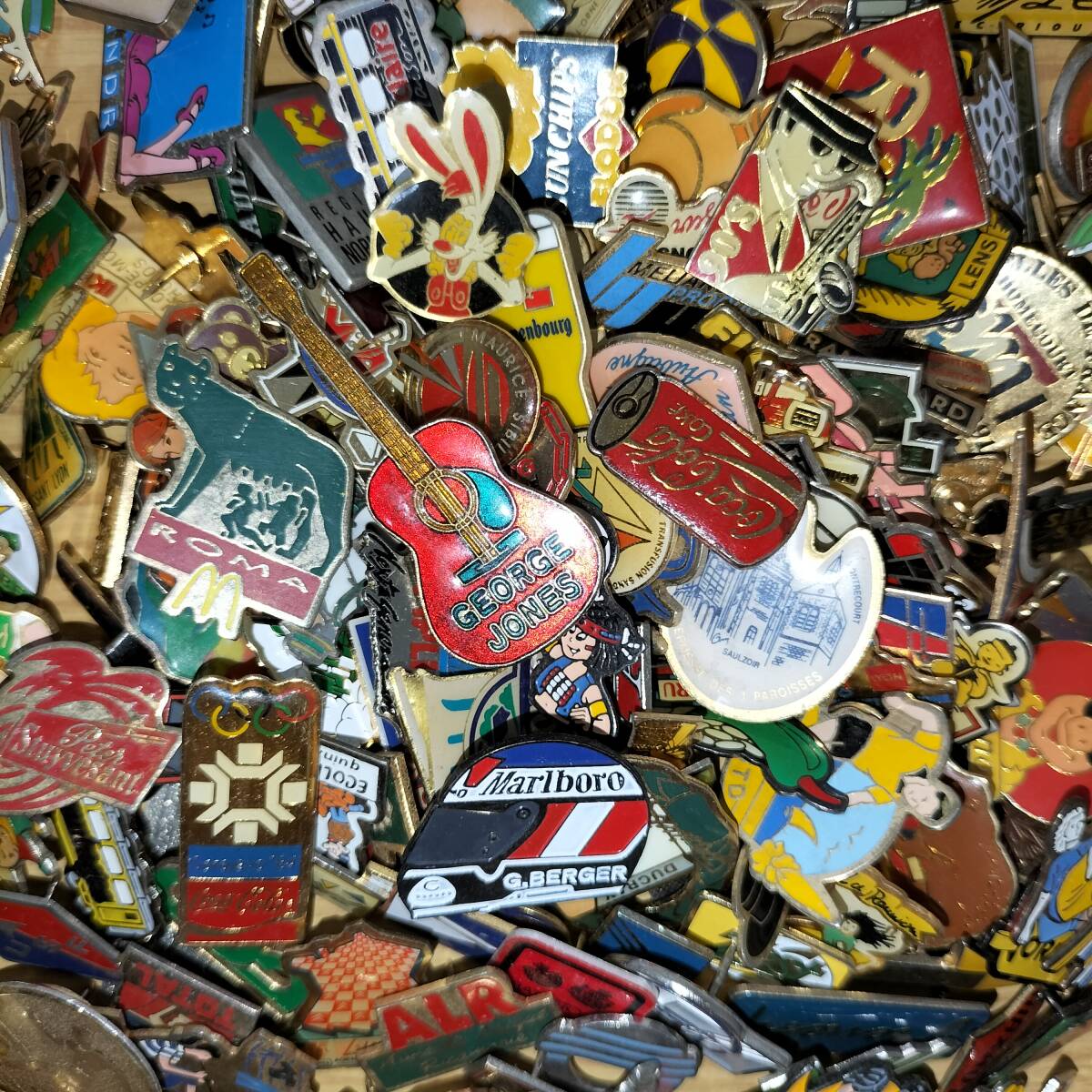 Yahoo!オークション - ピンバッジ 200個セット フランス雑貨 まとめ売...