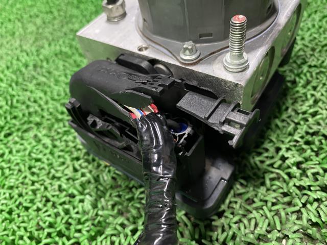 Yahoo!オークション - スイフト CBA-ZC32S ABSアクチュエーター ZFT 56...