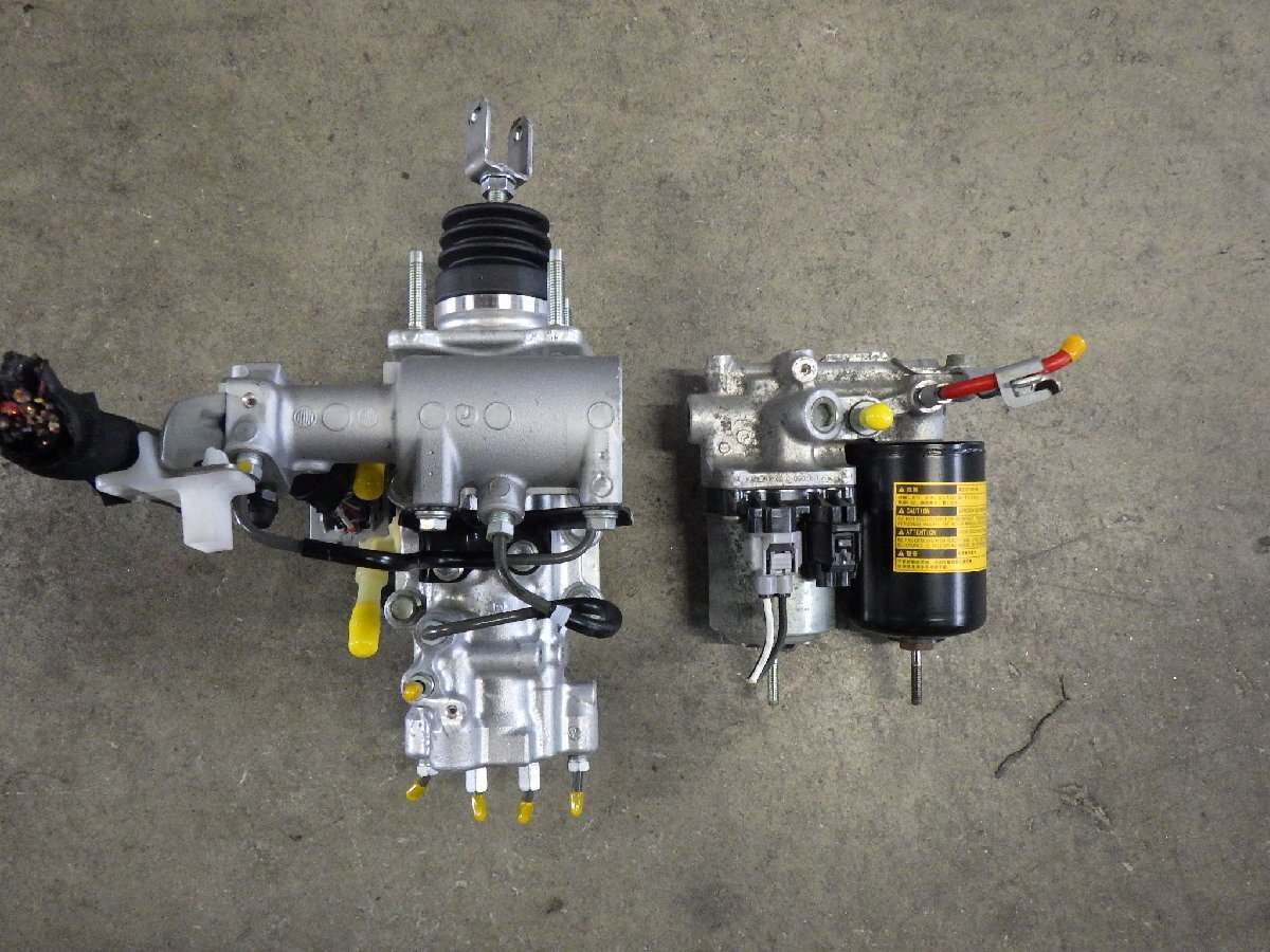 30 プリウス ABSアクチュエーター ブレーキポンプ 47210-47130 EA 47070-47050 2ZRFXE H22年 ZVW30 未テスト 訳アリ(トヨタ用)｜売買された ...