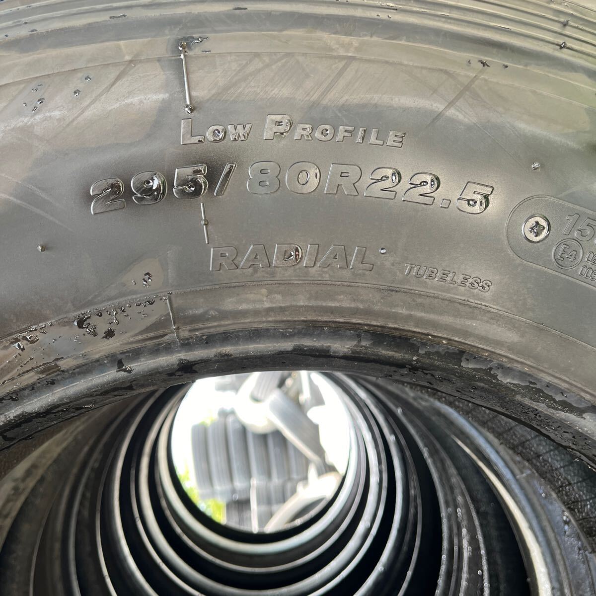 Yahoo!オークション - 295/80R22.5 BRIDGESTONE R241 バス用 中古 激安...