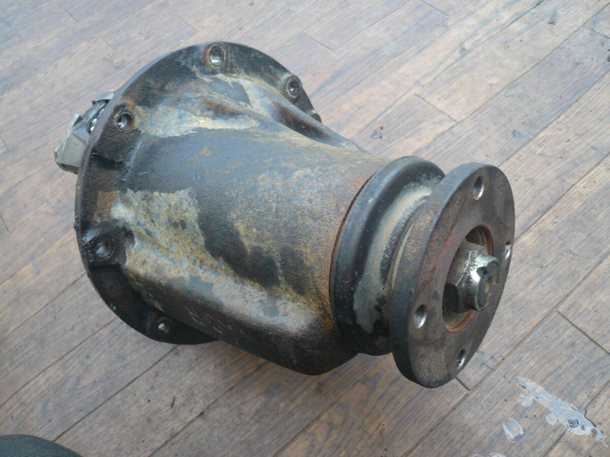 Yahoo!オークション - B62 送料無料 ジムニー JA11 リアデフ 5...