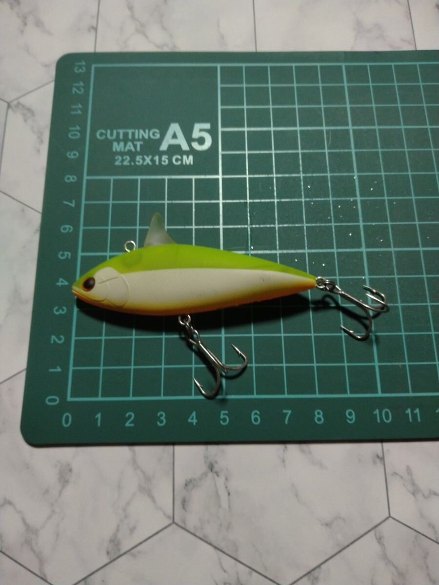 Yahoo!オークション - ローリングベイトシャッド 80 24G ローリングベ...