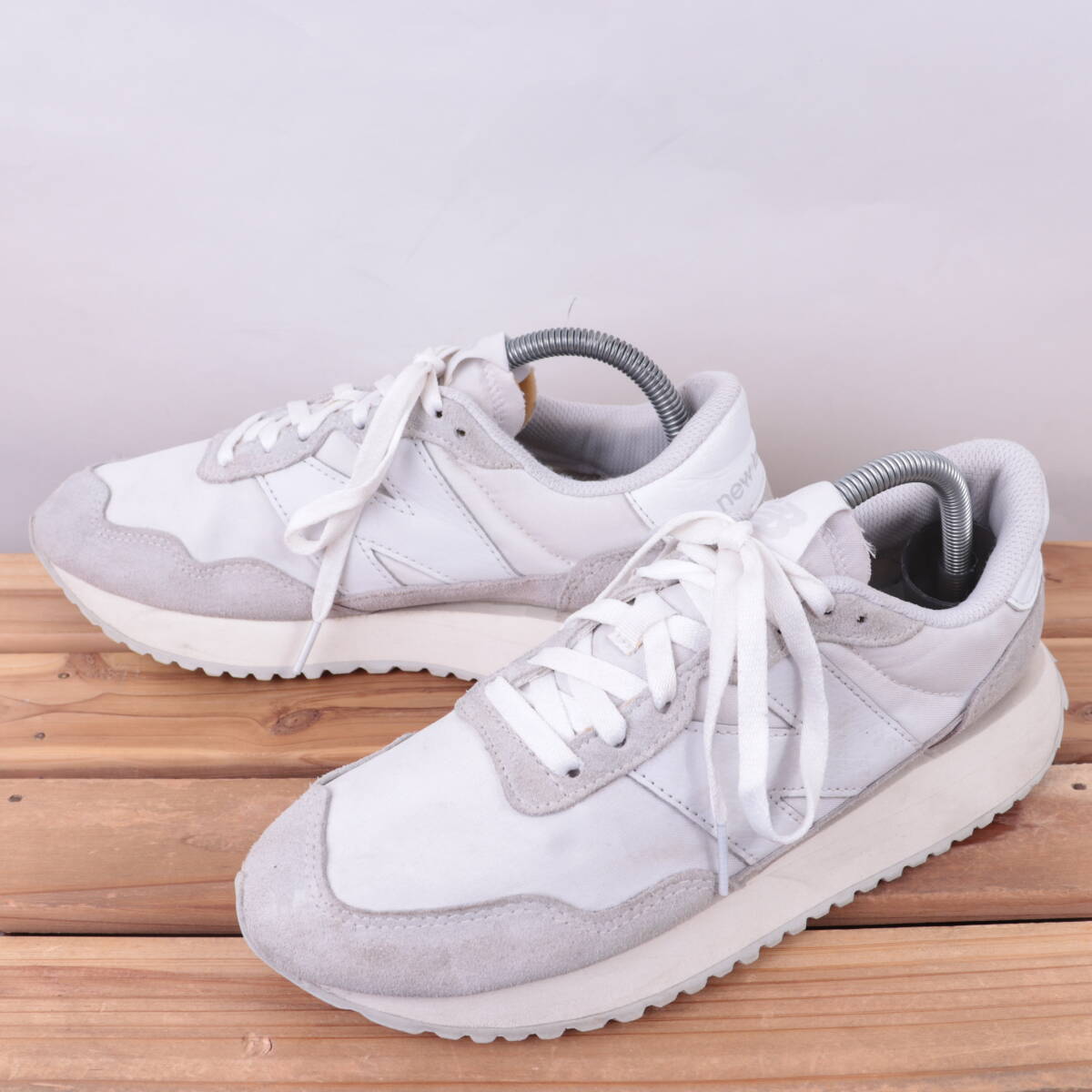 Yahoo!オークション - z4488【MS237TWS】ニューバランス US8 26.0cm/白...