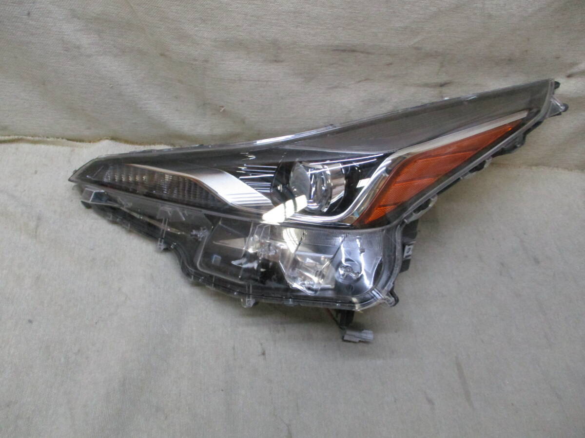 Yahoo!オークション - プリウス ZVW51/ZVW55 50系 後期 純正 左ヘッド...