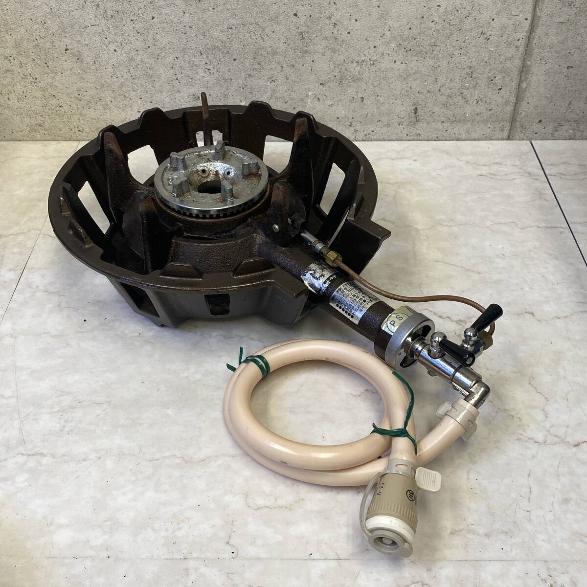 Yahoo!オークション - 業務用鋳物コンロ 都市ガス用 一重 タチバナ TS-...