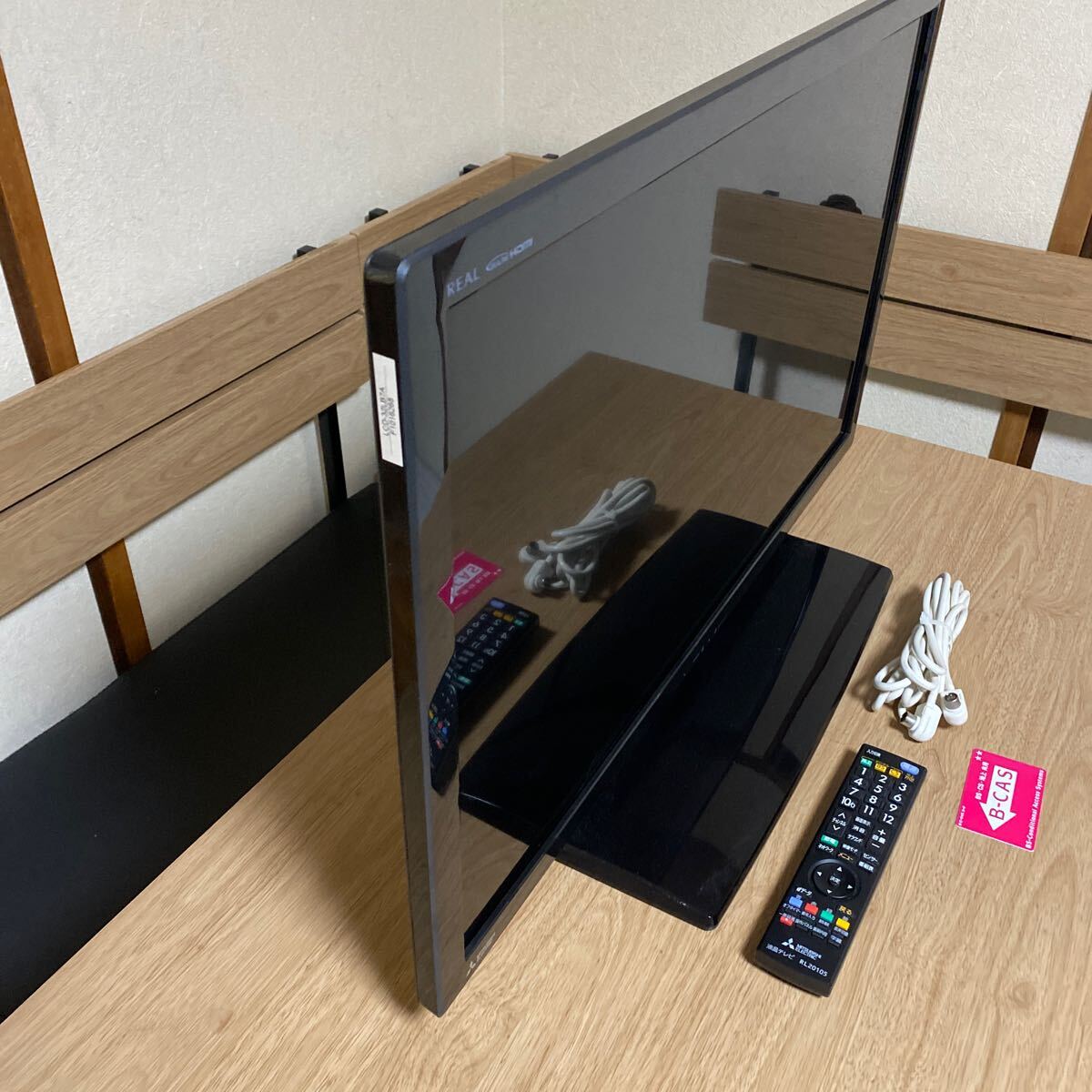 MITSUBISHI 32型 液晶テレビ LCD-32LB7 リモコン B-CASカード MITSUBISHI 32型 液晶テレビ LCD-32LB7 リモコン B-CASカード