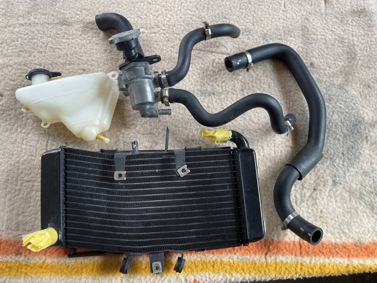 Yahoo!オークション - ラジエーター+おまけ NC42 CB400SF 0721