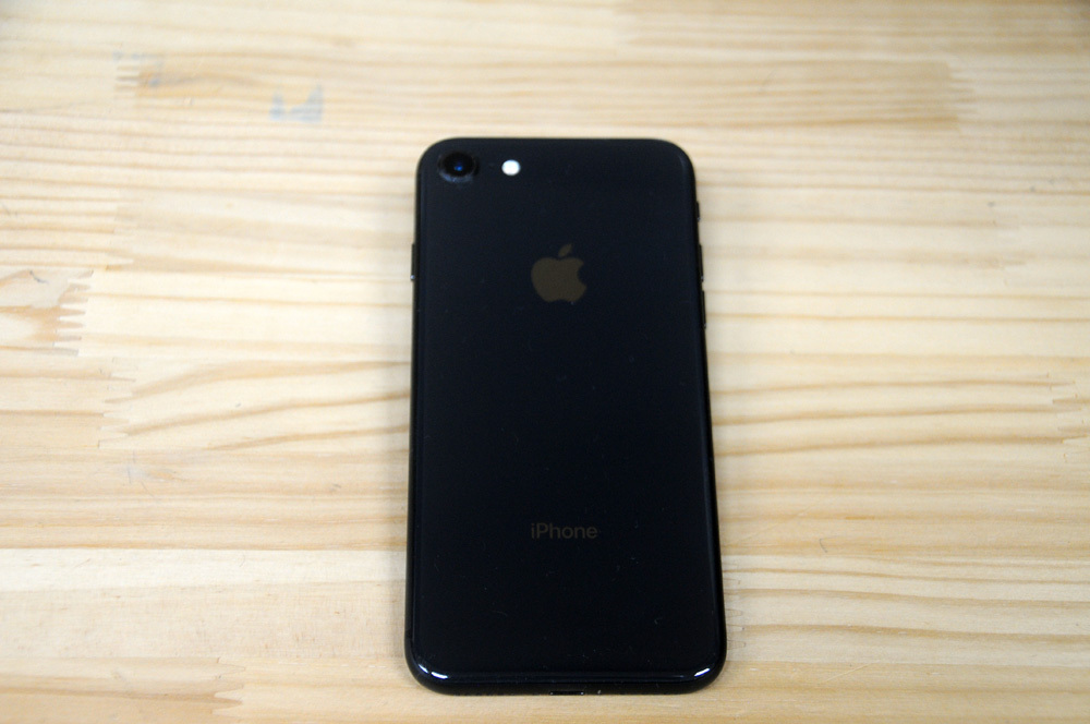 Yahoo!オークション - iPhone 8 64G