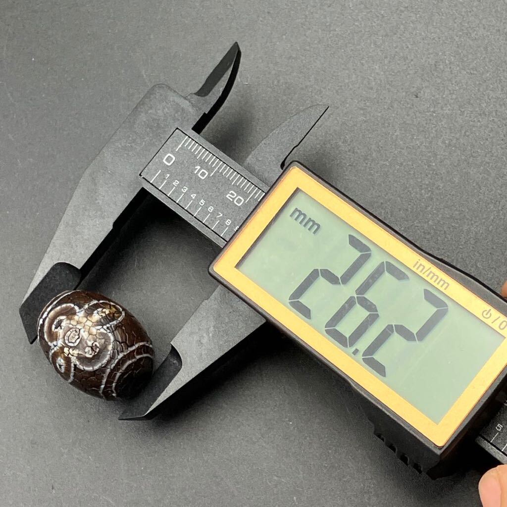 Yahoo!オークション - Y560 黑瑪瑙 閃電五眼天珠 風化 小型