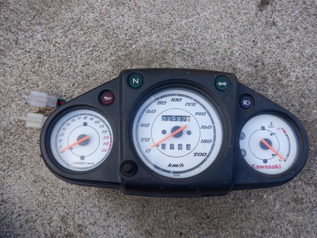NINJA250R ニンジャ250R EX250K 純正メーター 2597キロ 白 D(カワサキ用)｜売買されたオークション情報、yahooの商品情報をアーカイブ公開 - オークファン ...