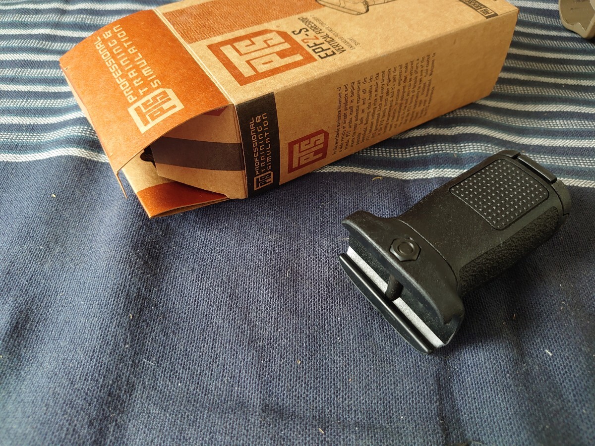 Yahoo!オークション - PTS EPF2-S Vertical Forgrip BK フォアグリップ