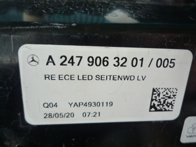 Yahoo!オークション - BF175 ベンツ W247 Bクラス テールライト 右 A24...