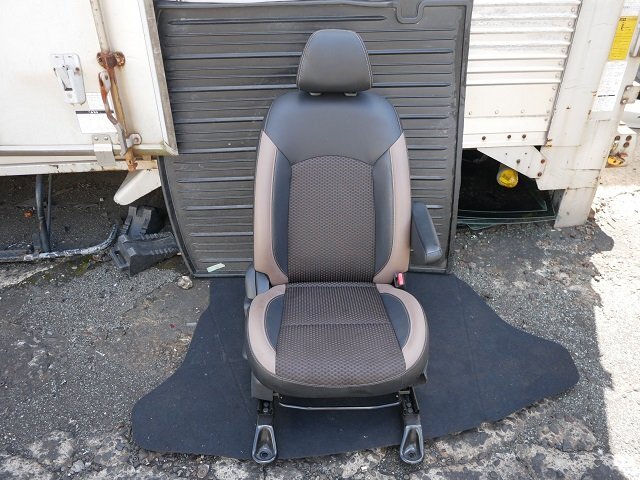 B-1752 H29年 HE12 後期 ノート e-POWER メダリスト 運転席 ハーフレザー シート トリムG P-14(日産用)｜売買されたオークション情報、yahooの商品情報を ...