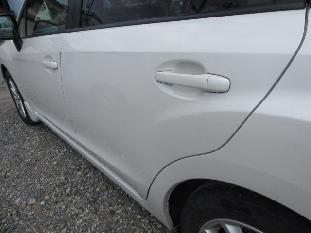 Yahoo!オークション - 5223 【左 リアドア 37J】インプレッサ スポーツ...