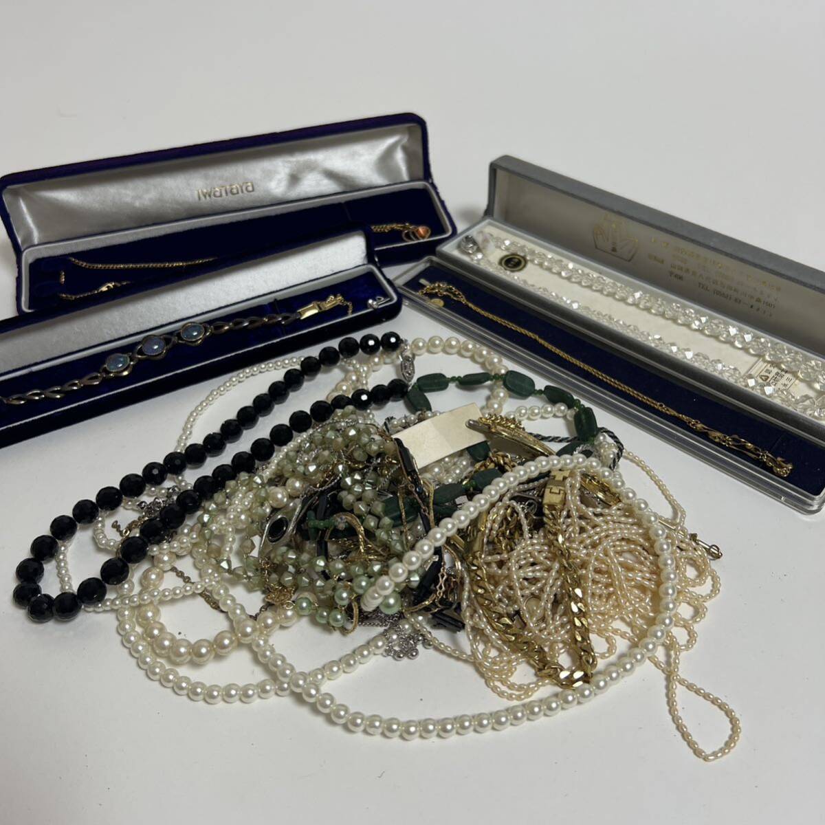 遺品整理品 パール 真珠 メッキアクセサリー 925 SILVER 刻印 ネックレス イヤリング 指輪 等 まとめ(その他)｜売買されたオークション情報、yahooの商品情報をアーカイブ公開 ...