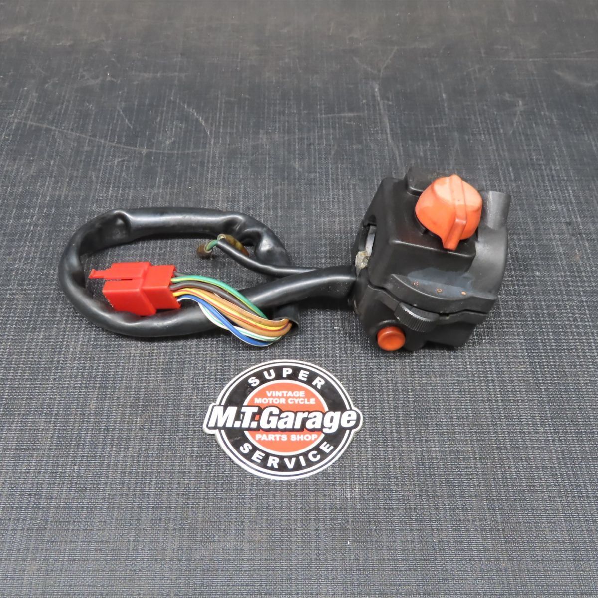 ホンダ CBX550F PC04 右ハンドルスイッチ スターター/キルスイッチ 060 CBX550F-Q-014(ホンダ用)｜売買されたオークション情報、yahooの商品情報をアーカイブ公開 ...