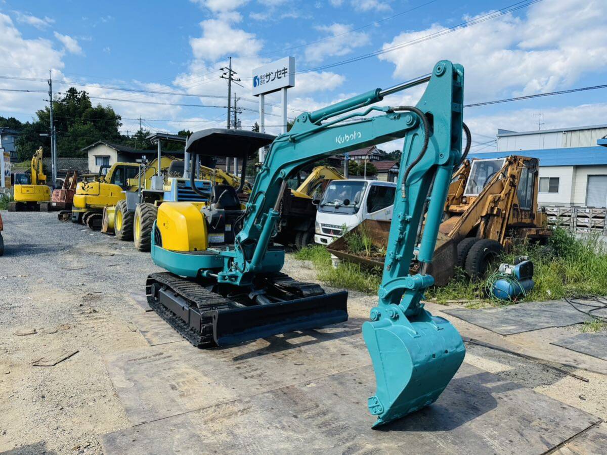 Yahoo!オークション - クボタKUBOTA K-035-3. ミニ油圧ショベル.4621時...
