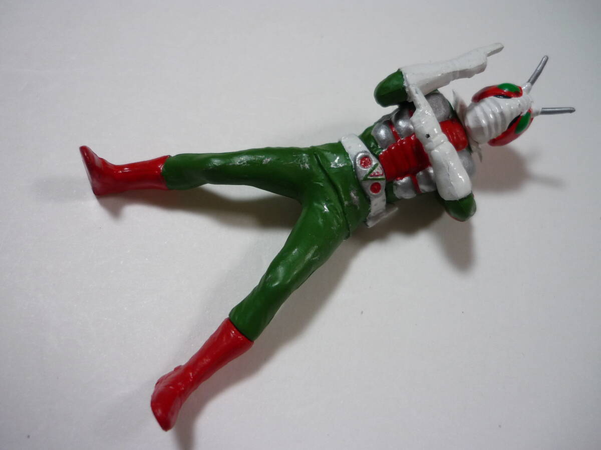 Yahoo!オークション - [管00]フィギュア 仮面ライダーV3 「HG 仮面ライ...