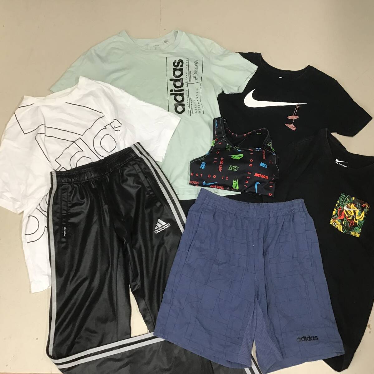 Yahoo!オークション - スポーツブランド 20点まとめ売り A164 NIKE adi...