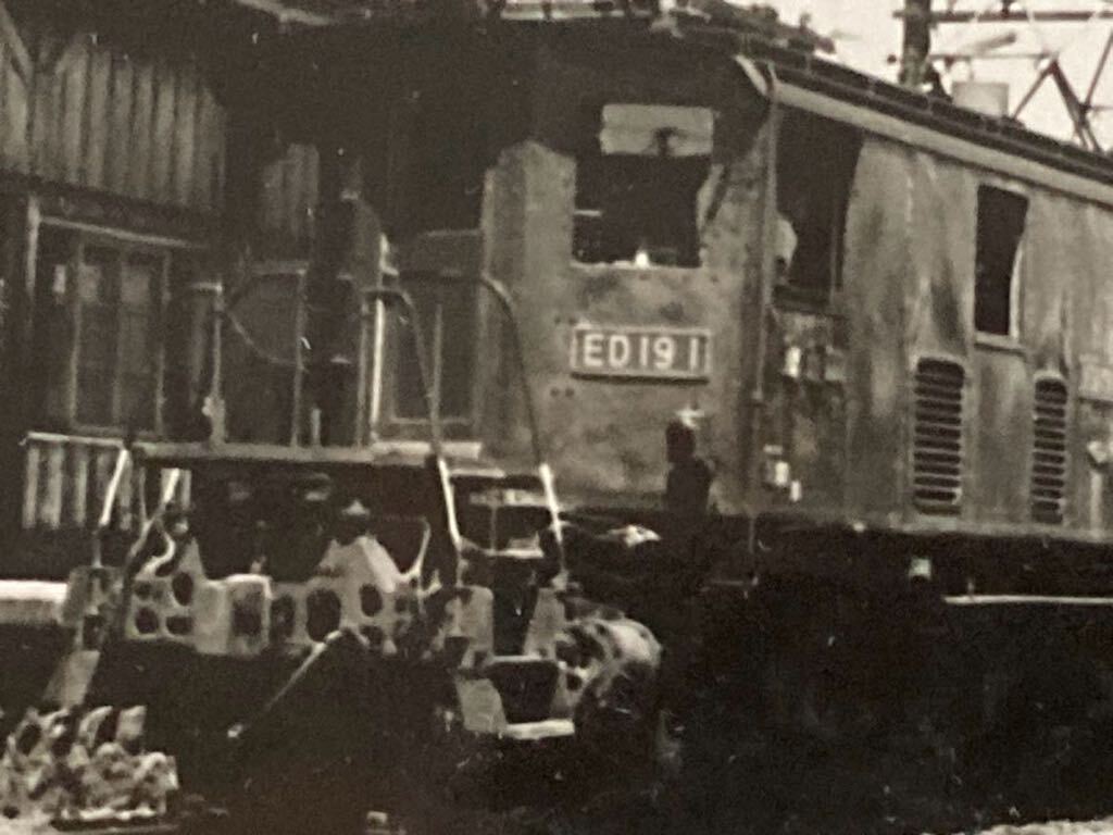 Yahoo!オークション - 昭和鉄道写真 飯田線駒ヶ根駅のED19 1[伊那松島]...