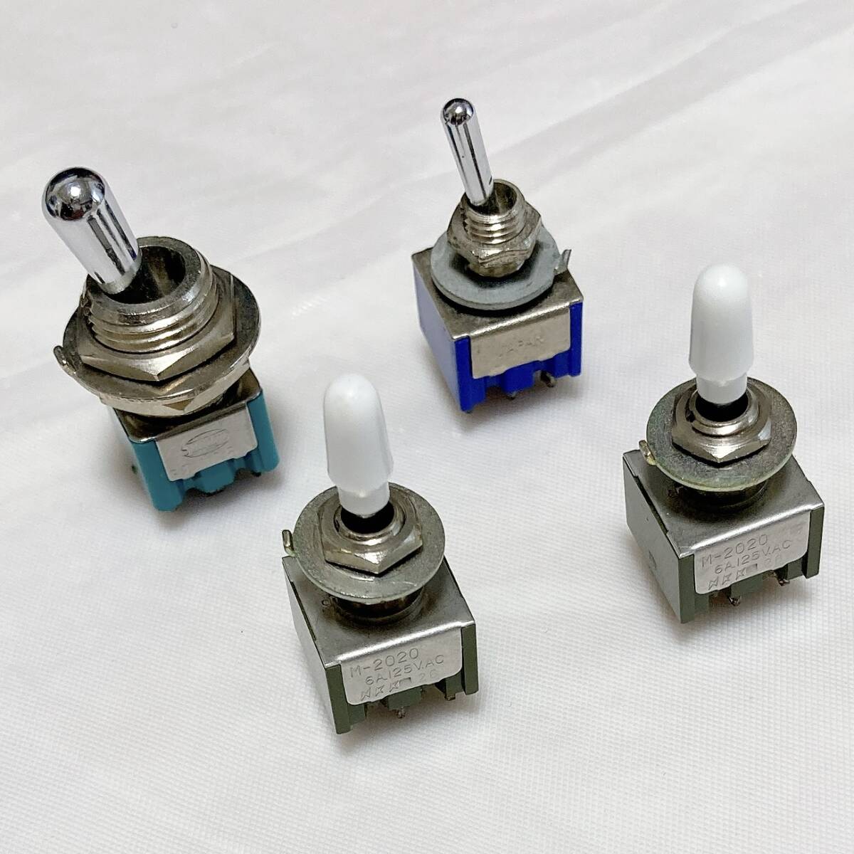 詳細 メーカー不明 ミニスイッチ 4個 トグルスイッチ 2way 3wai onoff エフェクター ベース(パーツ)｜売買されたオークション情報、yahooの商品情報をアーカイブ公開 ...