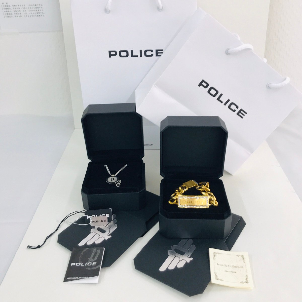 Yahoo!オークション - 4699＠【2点セット】【不良品】①[ポリス] TOKEN...