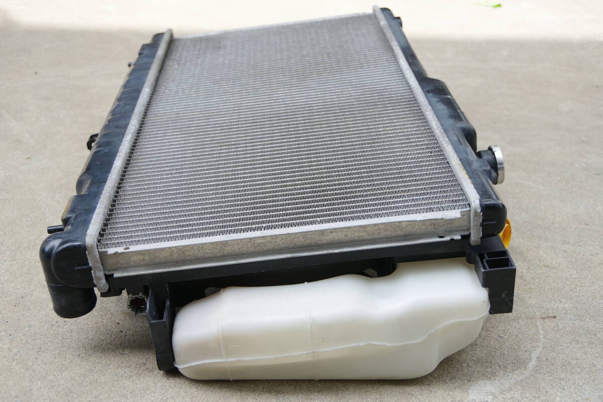 スバル GDAから インプレッサ 涙目 純正 ノーマル ラジエーター ラジエター(ラジエーター)｜売買されたオークション情報、yahooの商品情報をアーカイブ公開 - オークファン ...