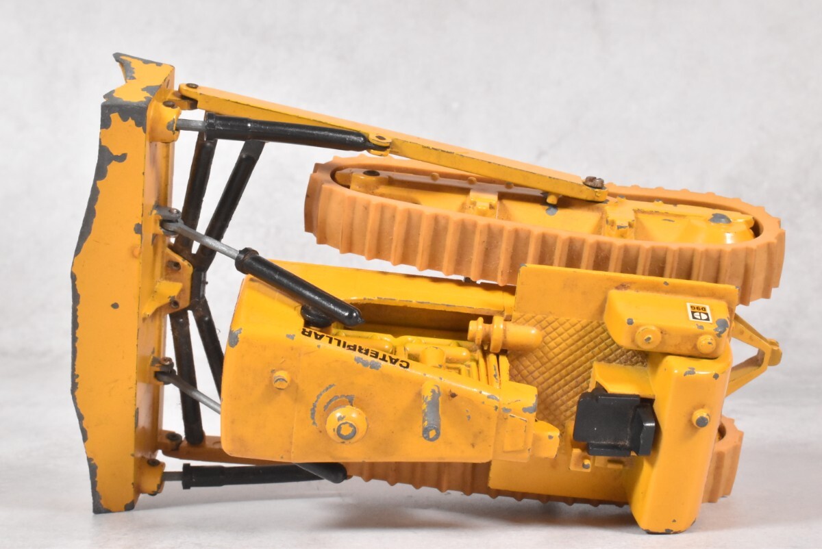 Yahoo!オークション - gescha CAT D9 ブルドーザー 建機