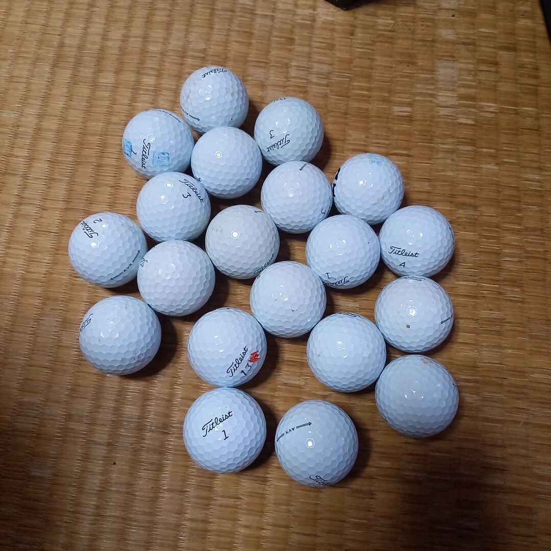 Yahoo!オークション - タイトリスト AVX 2022 ホワイト ロストボール 2...