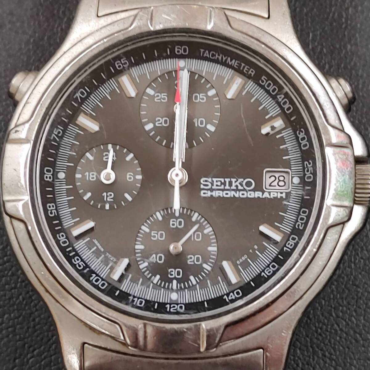 #1125B SEIKO セイコークロノグラフ デイト 7T27-6A50 グレー文字盤 QZ メンズ腕時計 現状不動 ジャンク扱い(その他)｜売買されたオークション情報、yahooの商品情報 ...