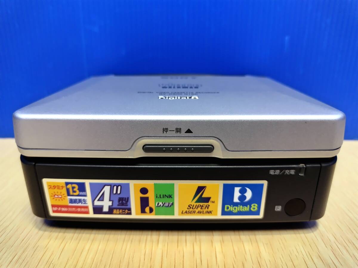 Yahoo!オークション - SONY GV-D800 ビデオウォークマン 動作良好 Digi...