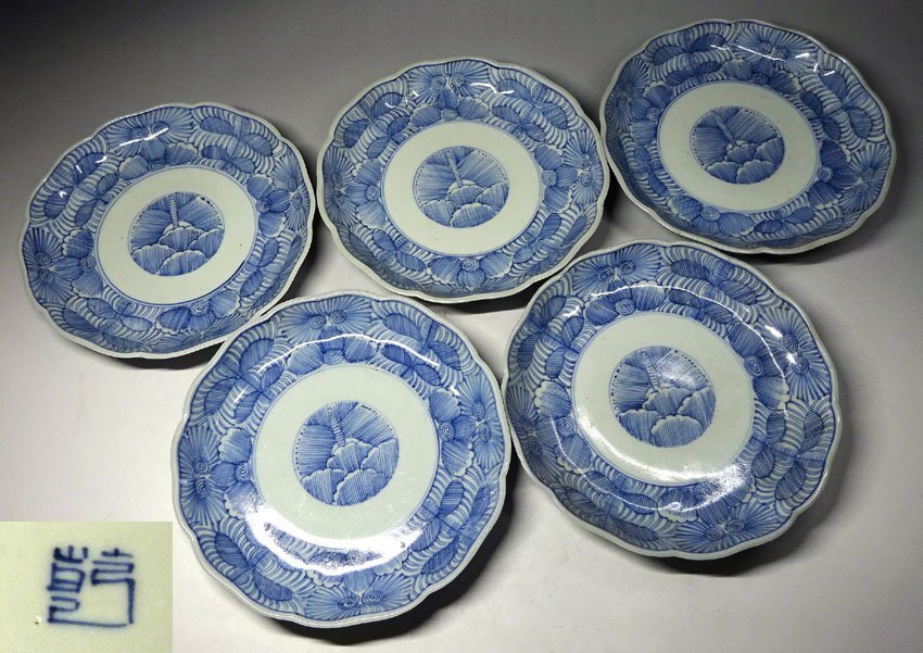 Yahoo!オークション - 緑屋c 時代物 古伊万里 皿 5客 染付 唐草紋 i2n/...