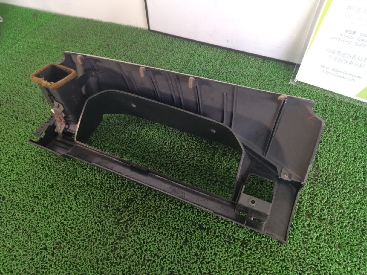 Yahoo!オークション - 三菱 メーターフード デリカトラック KB-P05T P0...