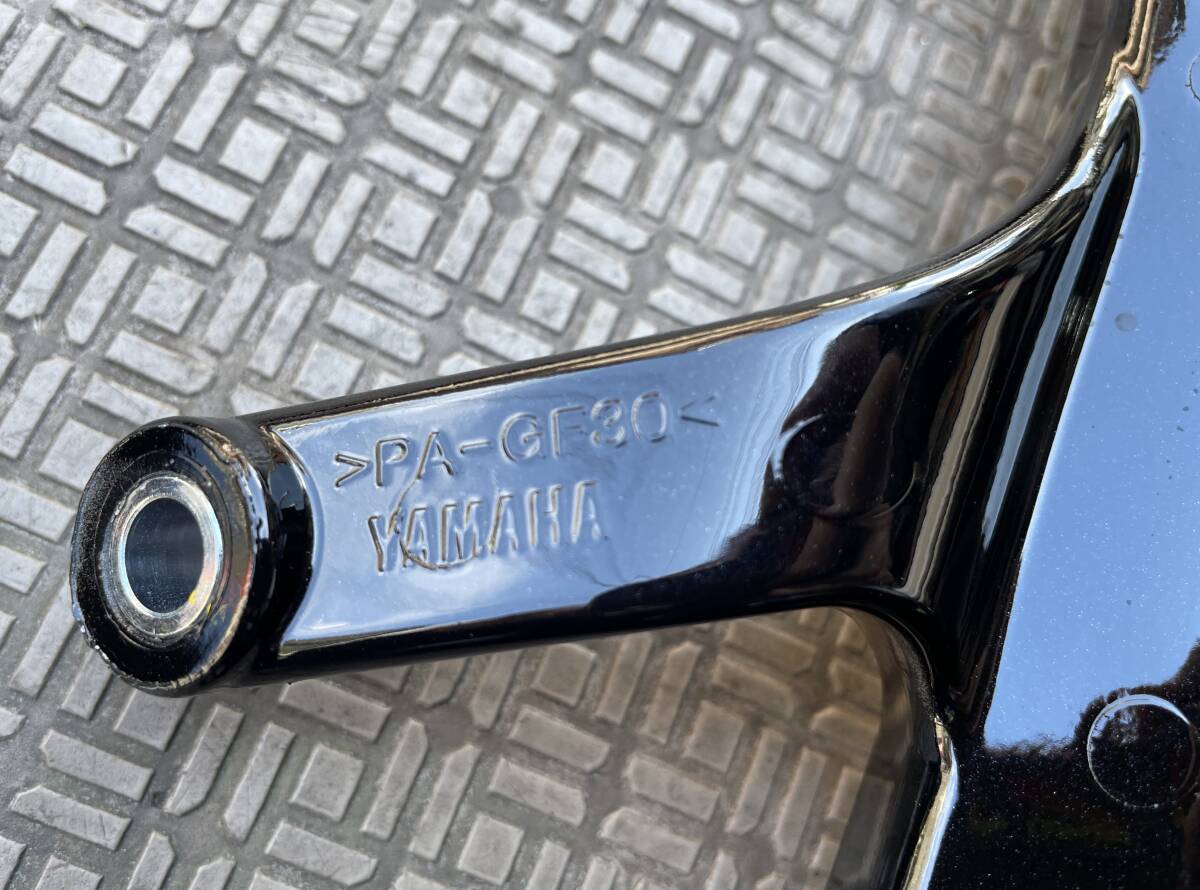 Yahoo!オークション - マジェスティS・純正クラブバーです SG28モデル...