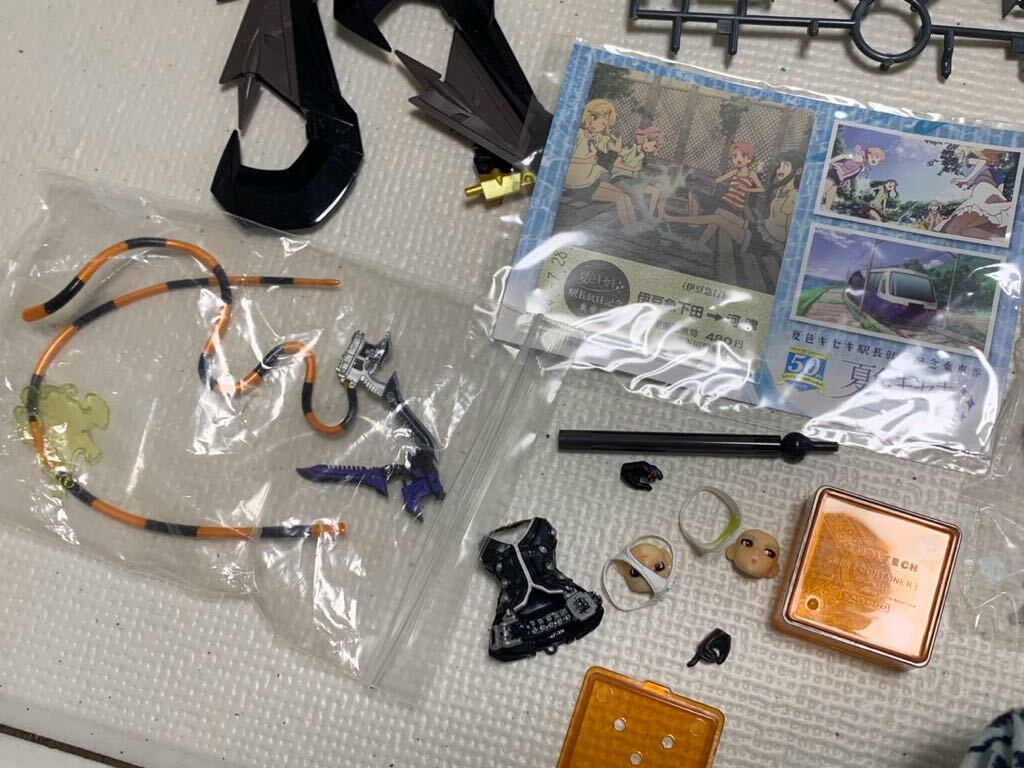 Yahoo!オークション - 【フィギュア色々】REVOLTECH /figma /ガンダム ...