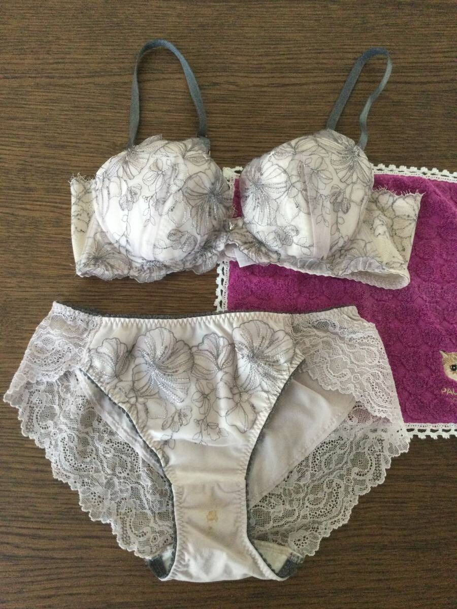 Yahoo!オークション - AMPHI デイアップブラ ショーツ セット C70 L ピ...