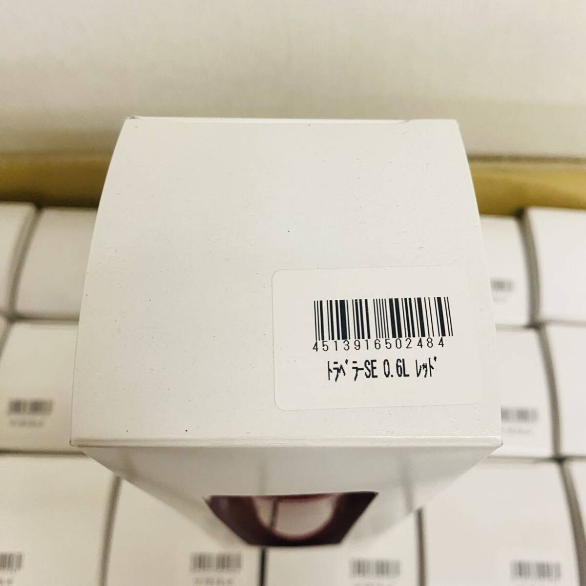 Yahoo!オークション - 【未使用】 SIGG BOTTLE トラベラーSE0.6L 水筒 ...