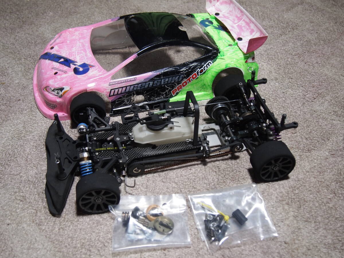 Yahoo!オークション - 無限精機 MTX-5 1/10GPツーリング 塗装済みボデ...