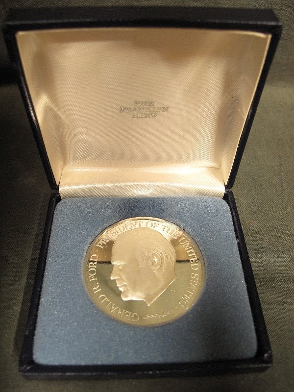 A9818 フランクリンミント 1974年フォード大統領訪日記念 銀製メダル 31g(銀製)｜売買されたオークション情報、yahooの商品情報をアーカイブ公開 - オークファン（aucfan.com）