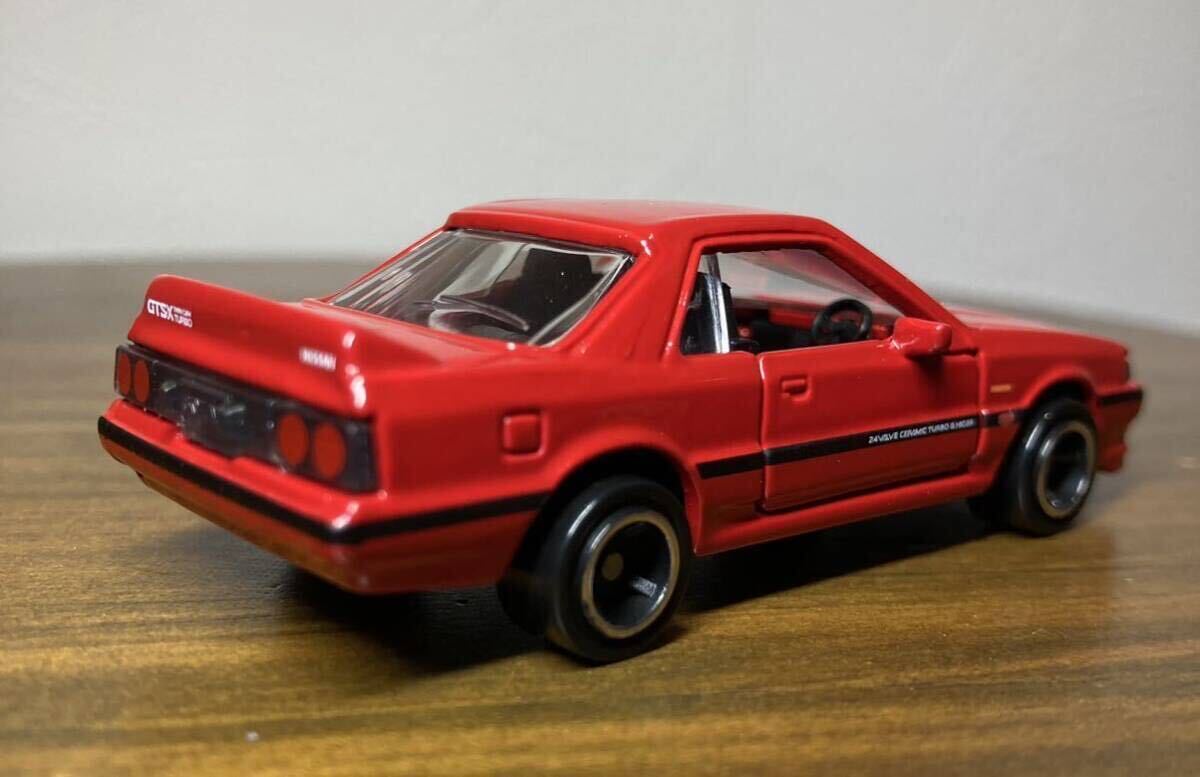 Yahoo!オークション - TOMICA トミカ 日産 スカイライン R31 スカイラ...