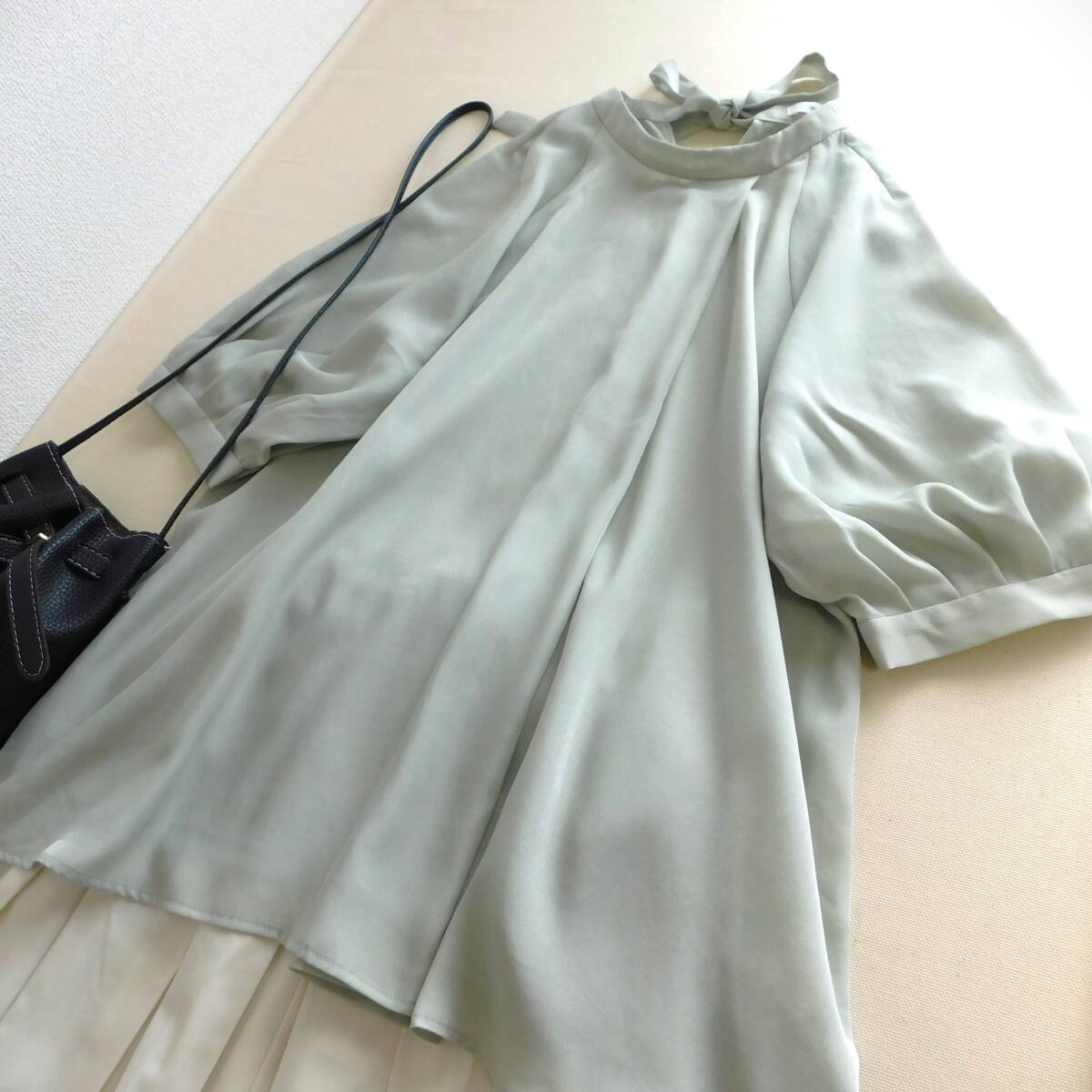 Yahoo!オークション - オペークドットクリップ 新品同様 半袖ブラウス ...