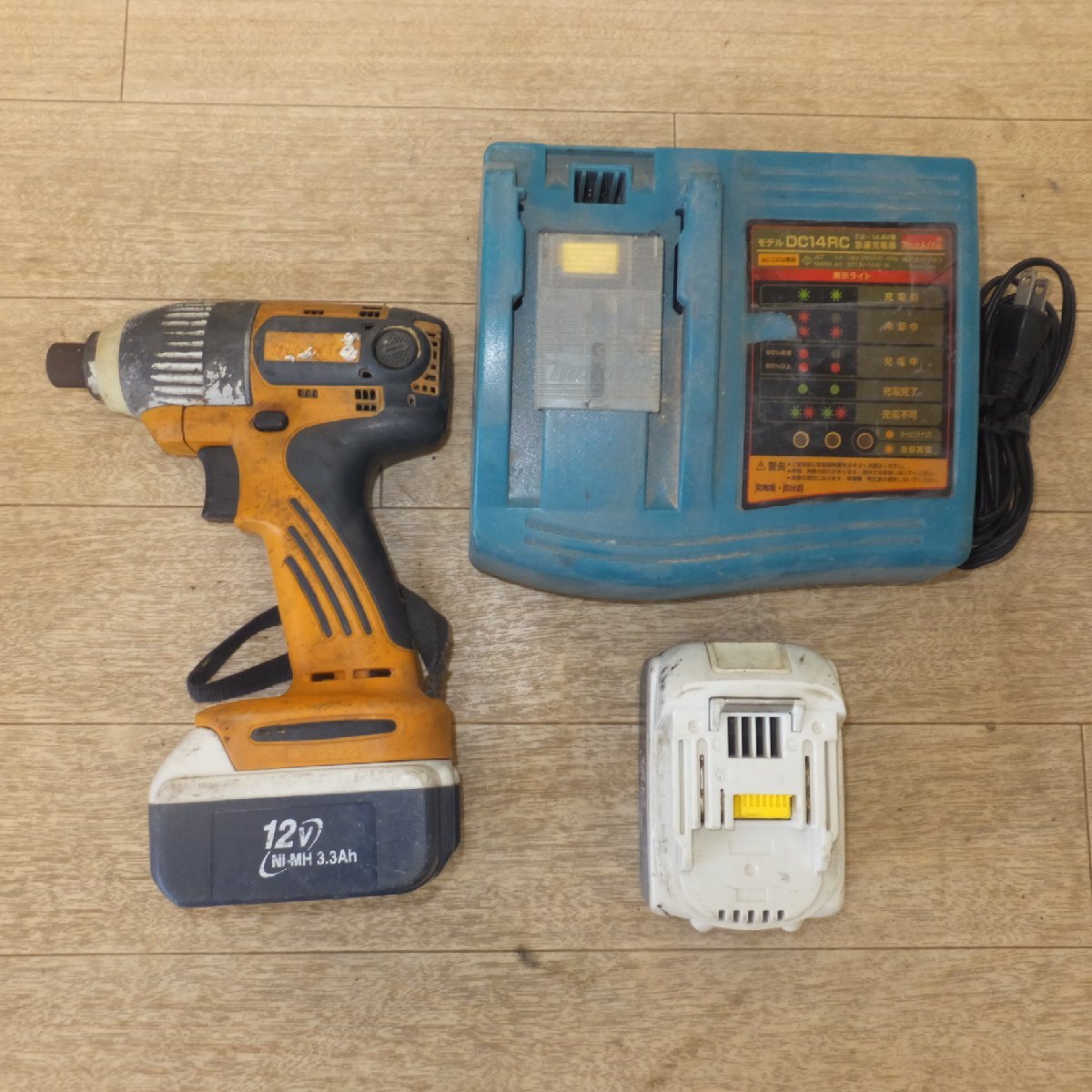 Yahoo!オークション - マキタ makita 充電式インパクトドライバ TD123...