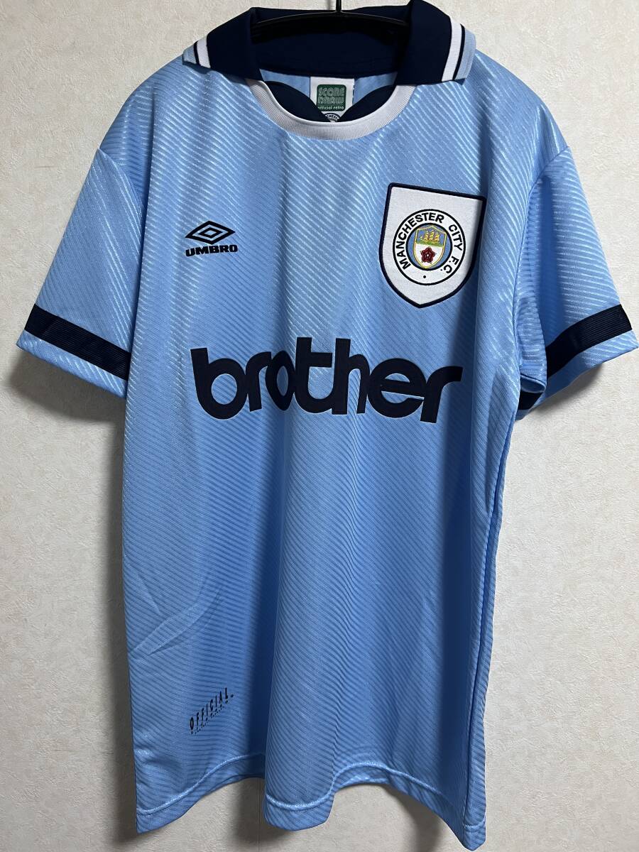 oasis再結成記念 着用ユニフォーム Manchester City Retro oasis再結成記念 着用ユニフォーム Manchester City Retro