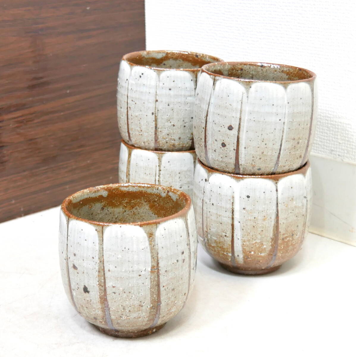 Yahoo!オークション - (R608-H332) 兵山 六魯 白花の湯飲み 湯呑 5客...