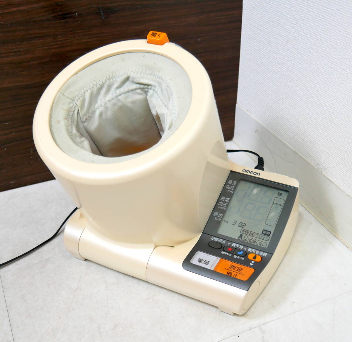 Yahoo!オークション - (R608-E78)OMRON オムロン 2024年製 自動電子 ...