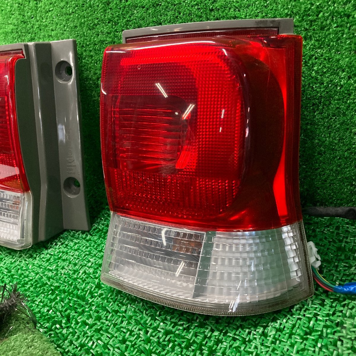 Yahoo!オークション - タント L375S X 左右 テールランプ テールライ...