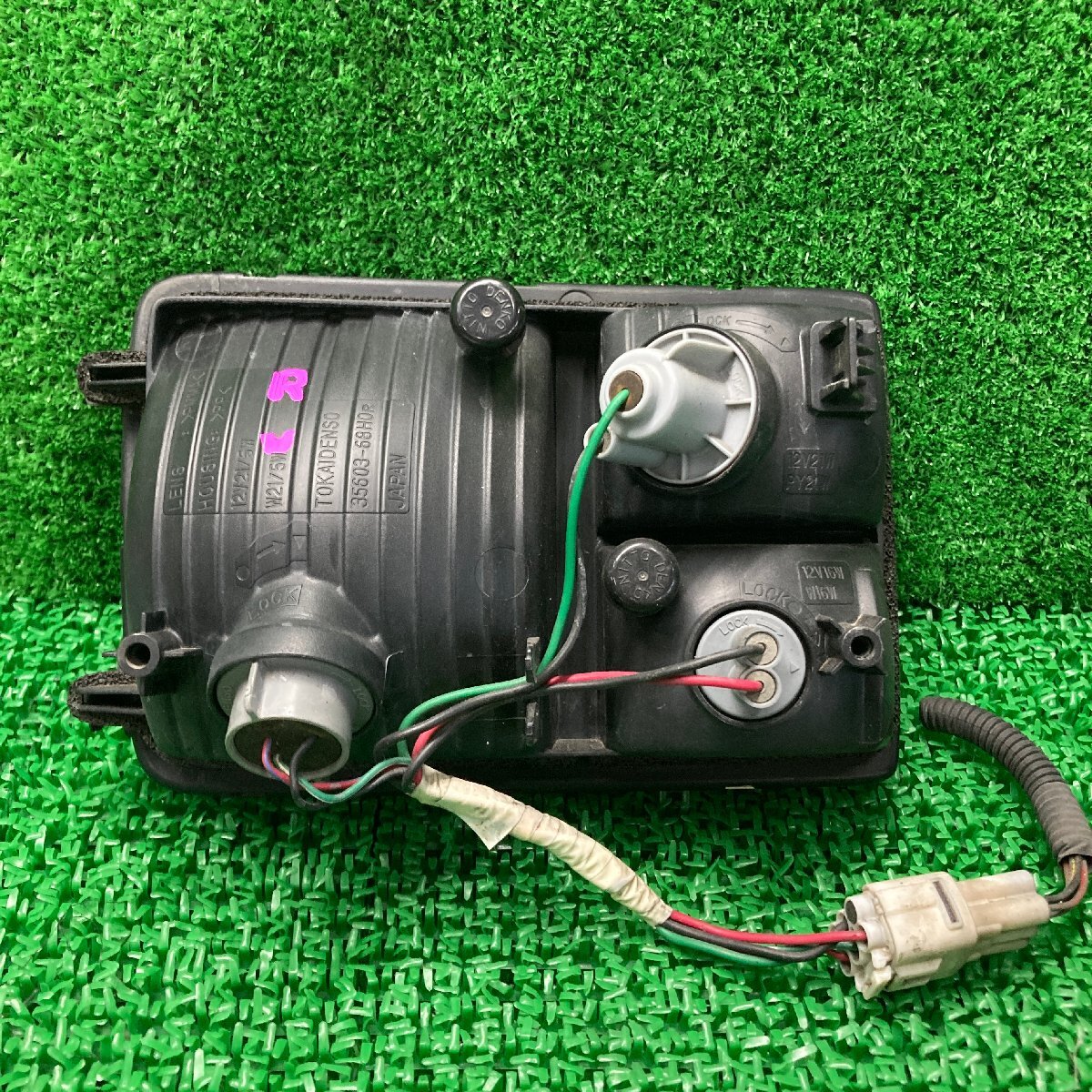 Yahoo!オークション - エブリィ PC DA64V 右 テールランプ テールライ...