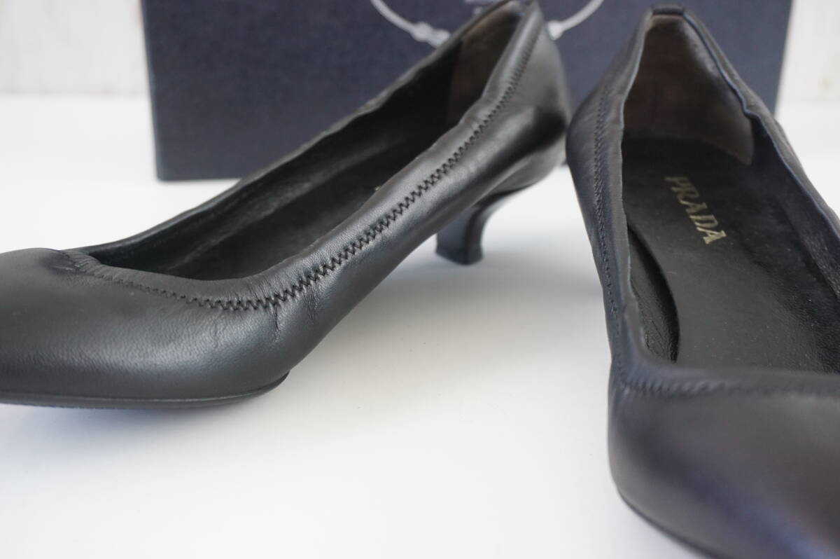 プラダ/PRADA 37/23.5cm かかとロゴ パンプス/レザーシューズ/靴 黒/ブラック 箱付き(女性用)｜売買されたオークション情報、yahooの商品情報をアーカイブ公開 ...